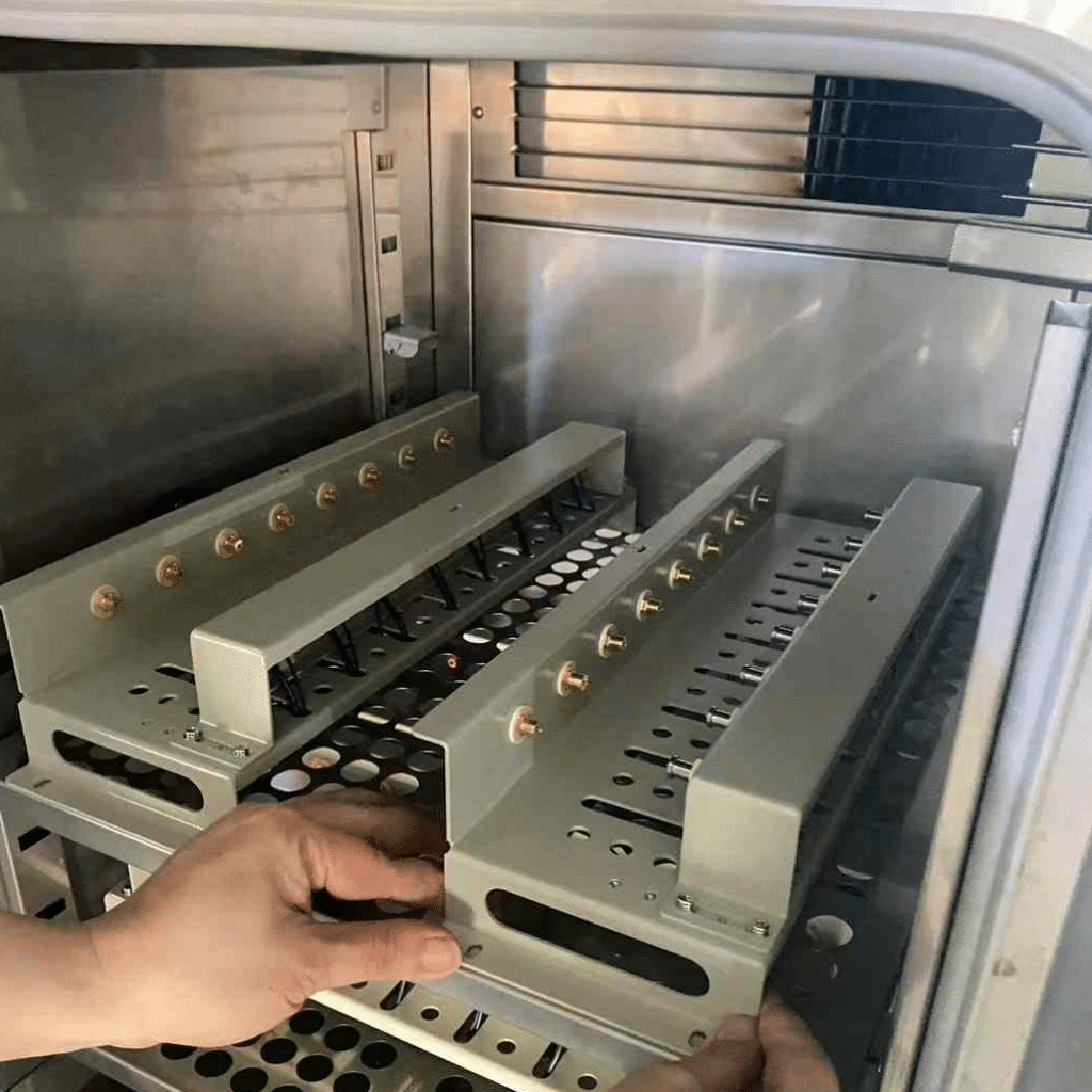 8-channel Clamps For Cylindrical Battery Test