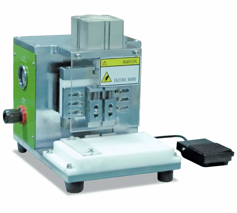 Lithium Battery Double Tabs Cutting Machine For Pouch Cell